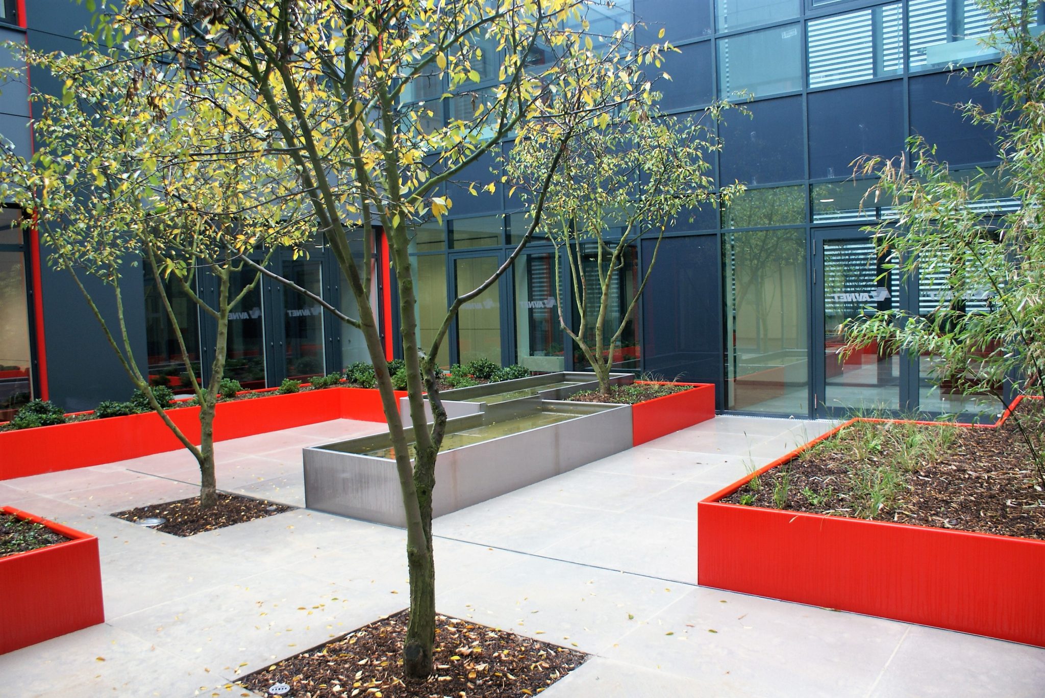 Innenhöfe Avnet Holding Germany GmbH, Poing/München - FreiraumPlus